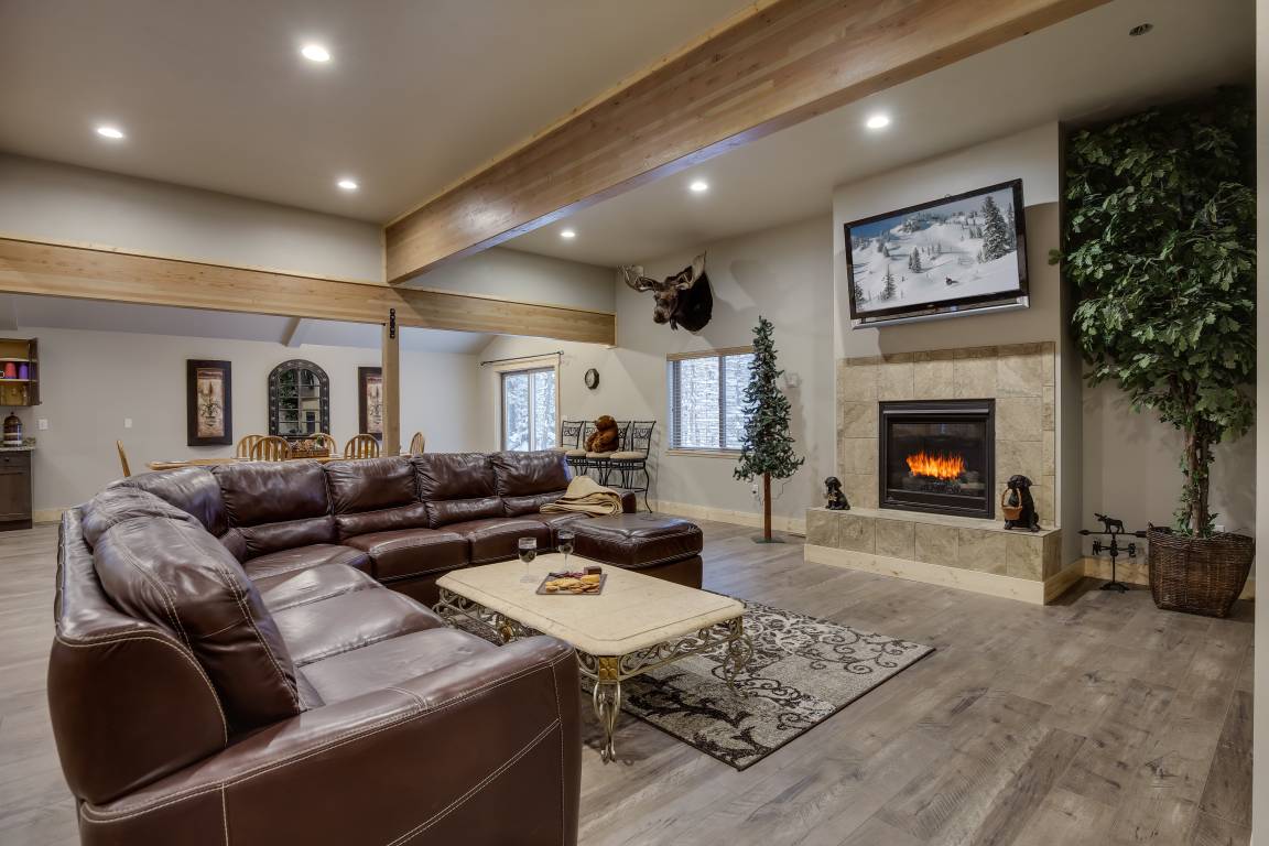 400 M² Chalet ∙ 8 Chambres ∙ 18 Personnes - Island Park, ID