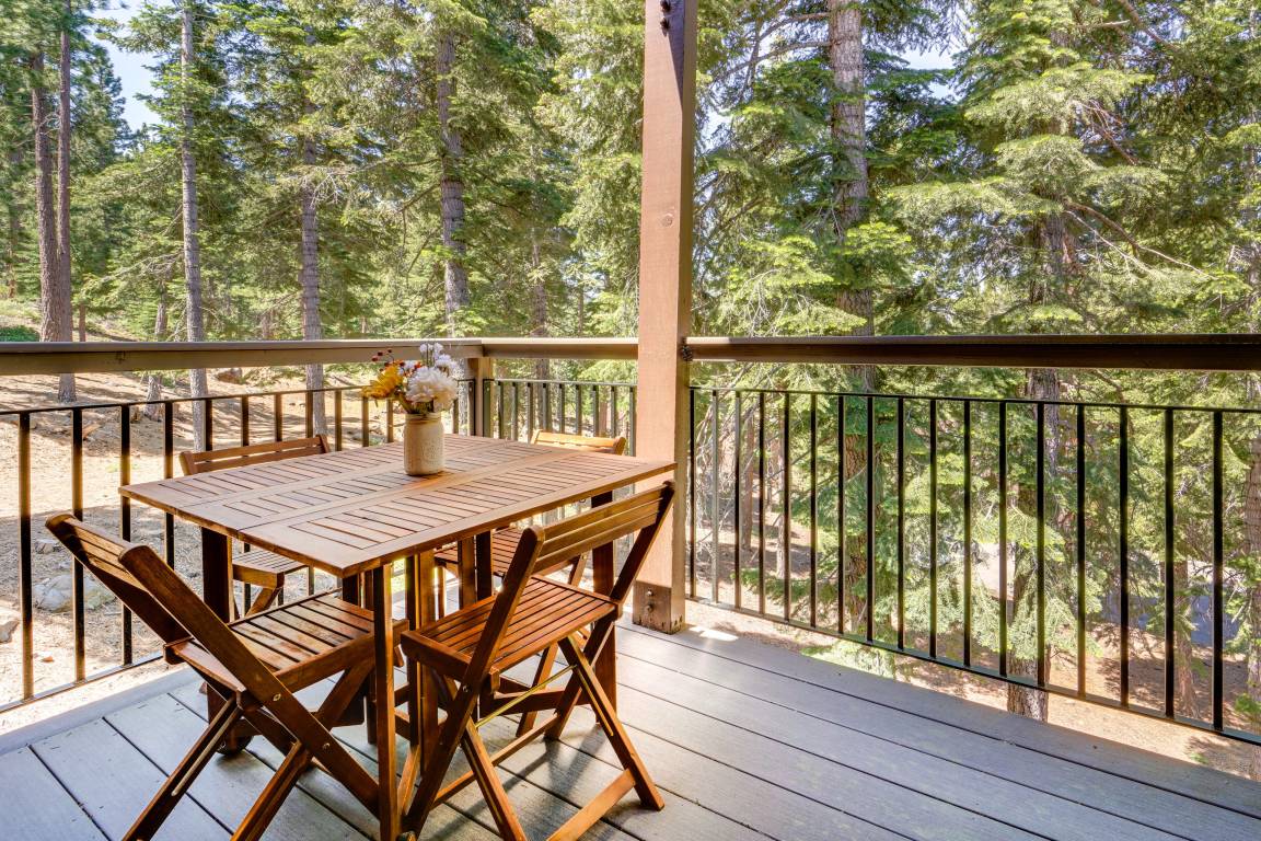 102 M² Apartment ∙ 2 Bedrooms ∙ 9 Guests - Lake Tahoe