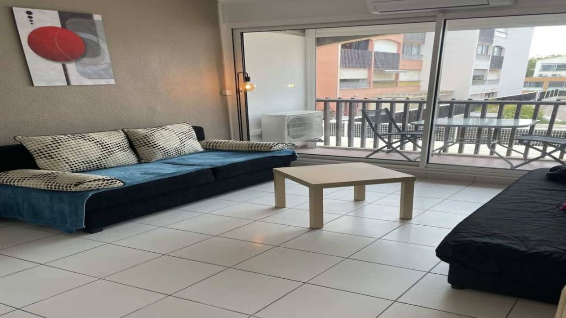 18 M² Hôtel ∙ 2 Personnes - Marseillan
