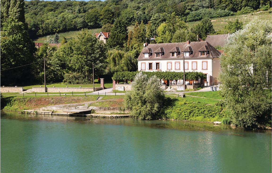 120 M² Huis ∙ 3 Slaapkamers ∙ 5 Gasten - Aisne
