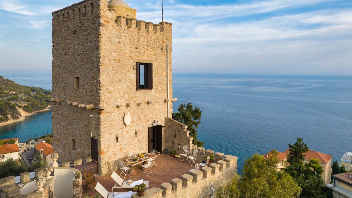 65 M² Villa ∙ 1 Bedroom ∙ 4 Guests - Menton