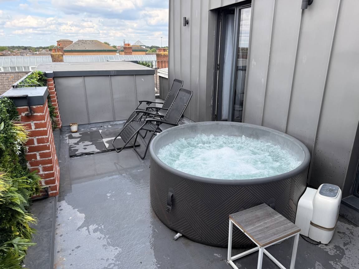 72 M² Apartment ∙ 2 Bedrooms ∙ 4 Guests - Ringwood