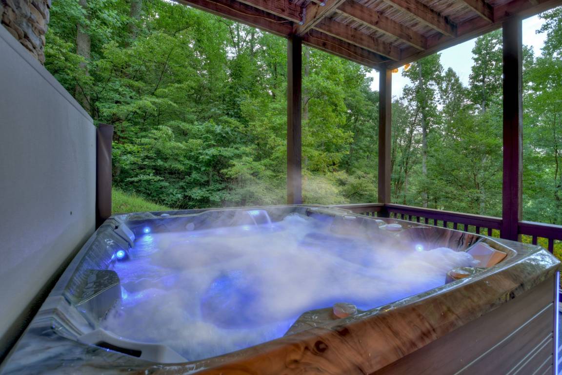 279 M² Cabin ∙ 3 Bedrooms ∙ 8 Guests - Blue Ridge, GA