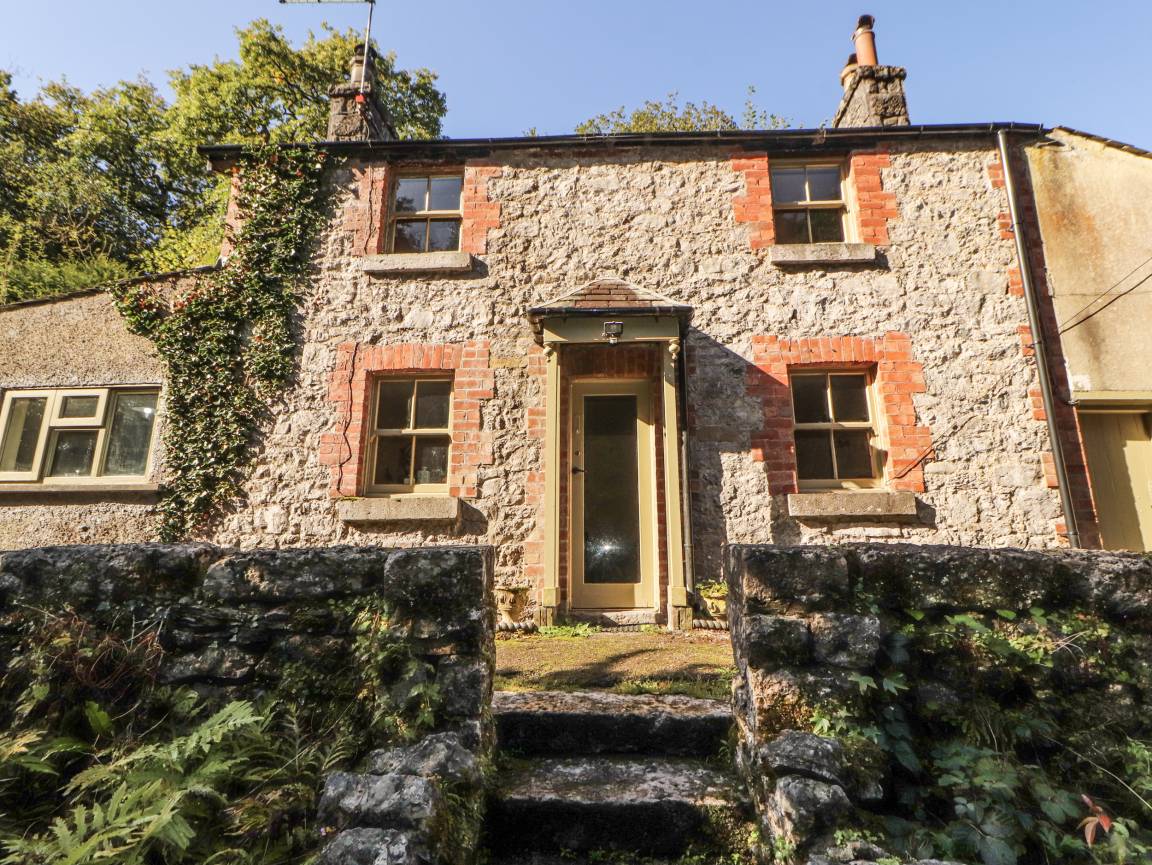 Cottage ∙ 2 Bedrooms ∙ 4 Guests - Cartmel