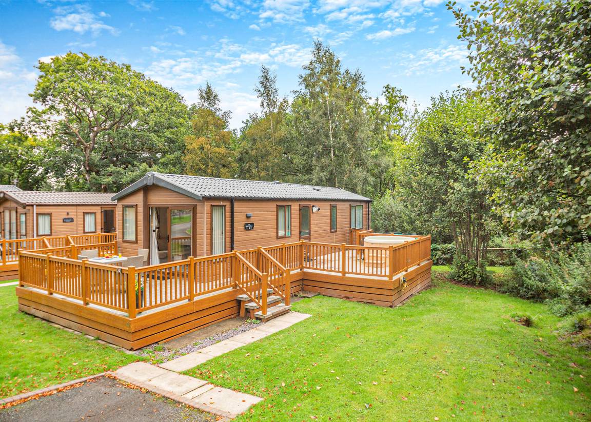Chalet ∙ 2 Bedrooms ∙ 4 Guests - Wales