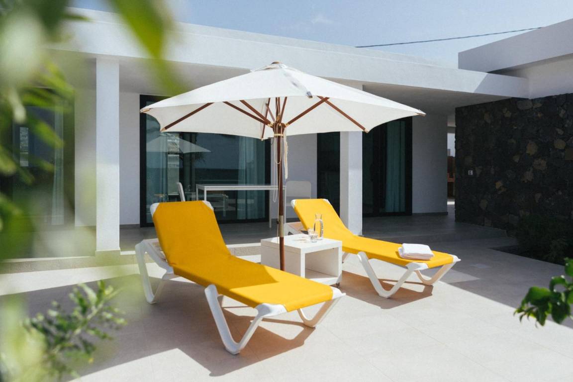 90 M² House ∙ 2 Bedrooms ∙ 4 Guests - El Hierro