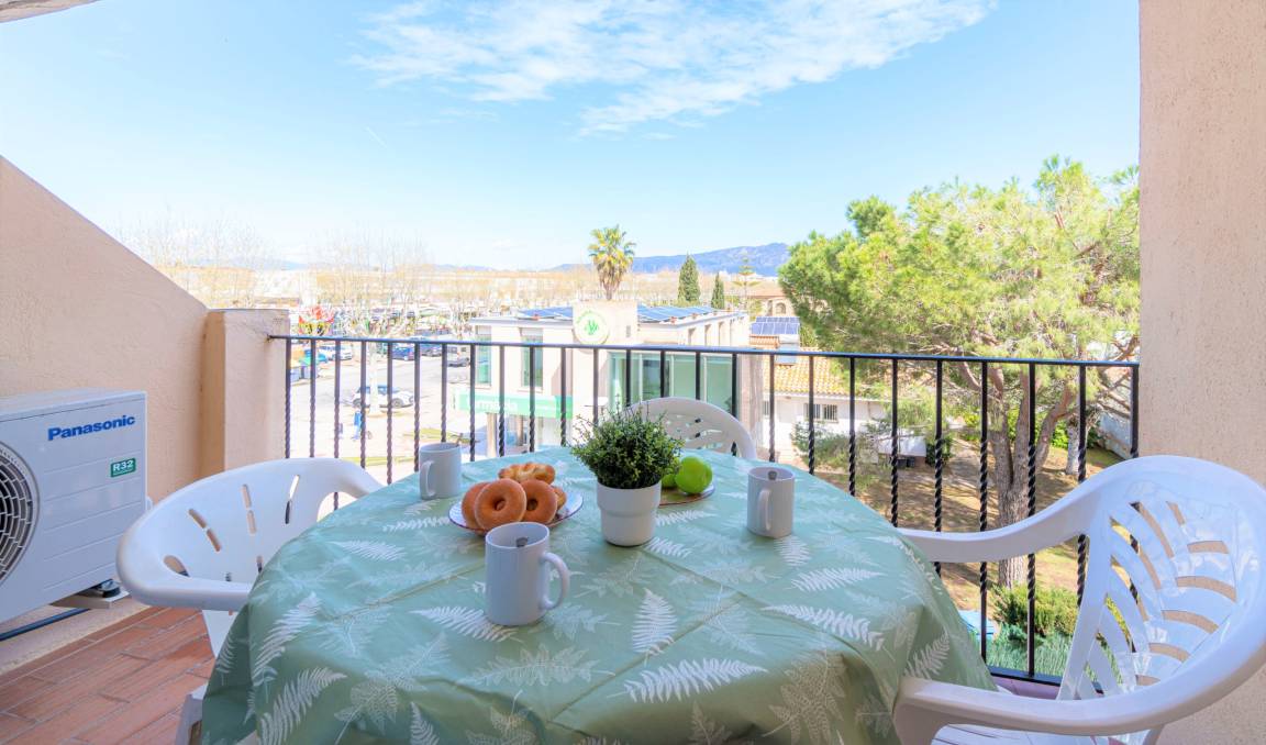 55 M² Apartamento ∙ 2 Quartos ∙ 6 Hóspedes - Empuriabrava