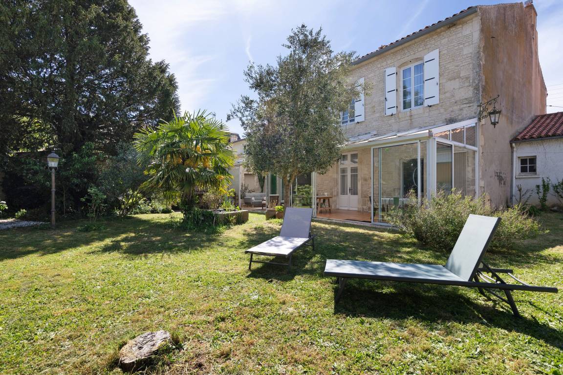 200 M² Casa ∙ 3 Quartos ∙ 7 Hóspedes - Luçon