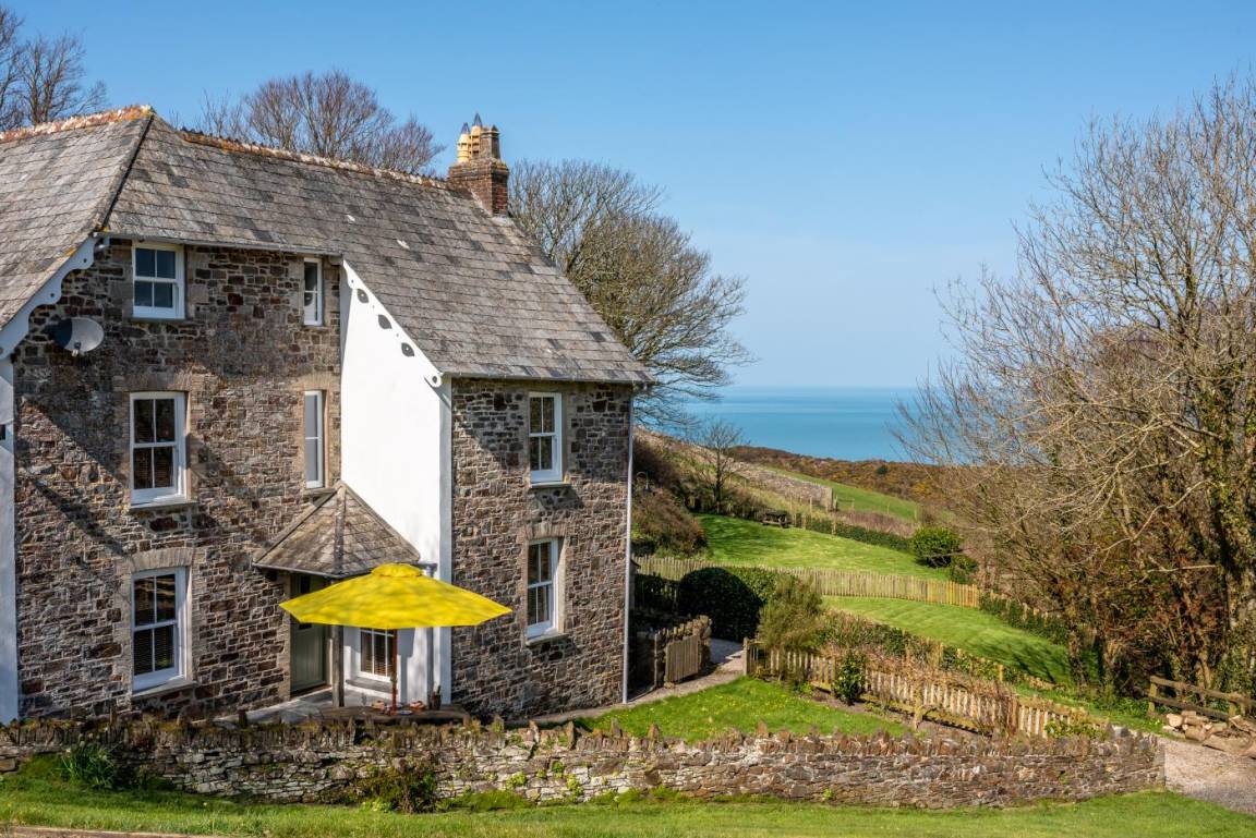 Cottage ∙ 2 Bedrooms ∙ 4 Guests - Crackington Haven