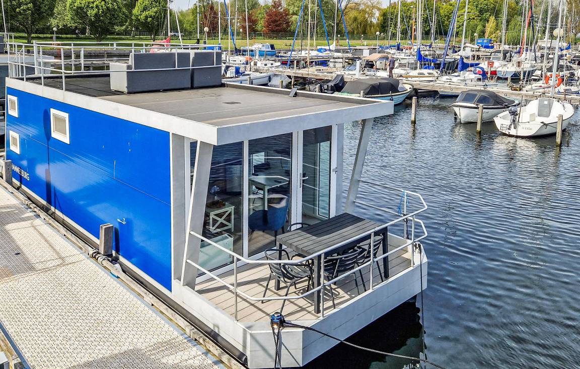 28 M² Houseboat ∙ 2 Bedrooms ∙ 4 Guests - Naarden