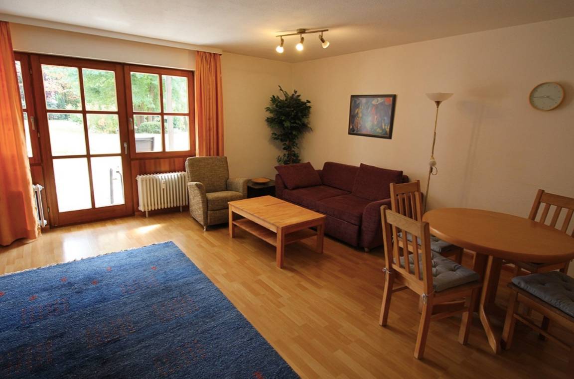 50 M² Ferienwohnung ∙ 1 Schlafzimmer ∙ 3 Gäste - Bad Krozingen