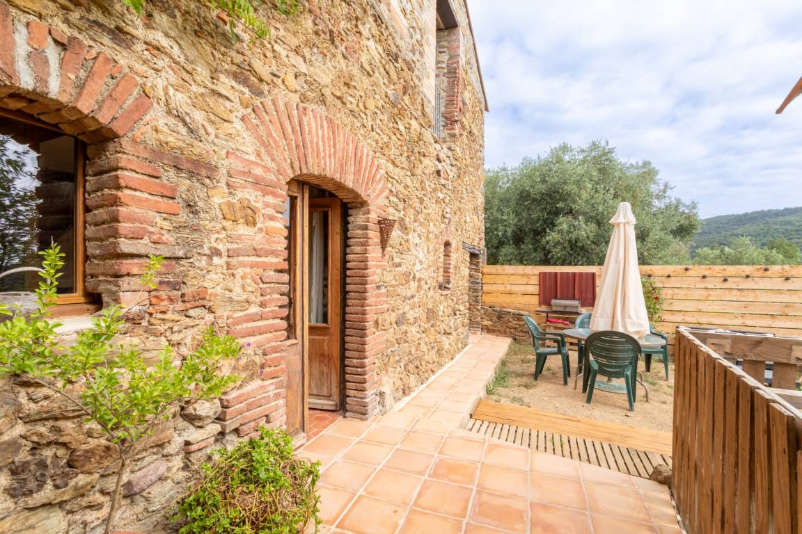90 M² Hus ∙ 2 Sovrum ∙ 4 Gäster - Arles