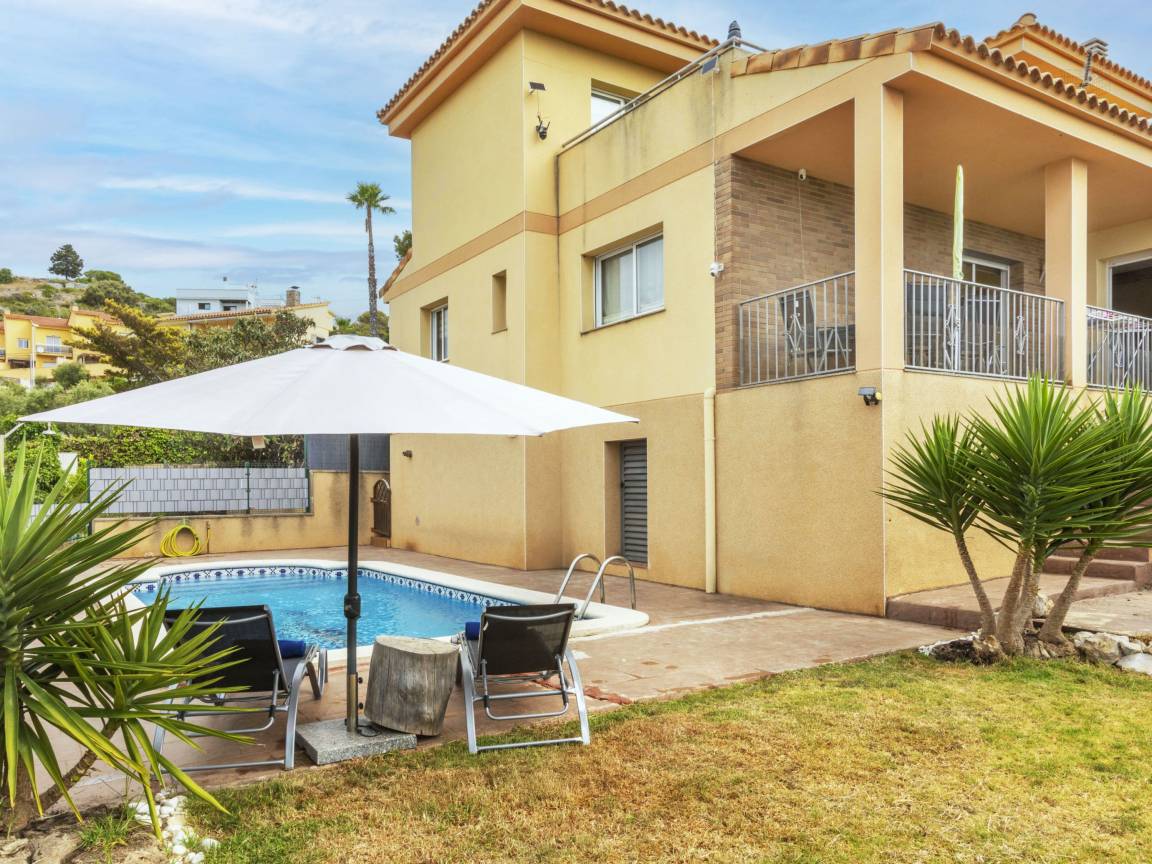 95 M² Ferienhaus ∙ 1 Schlafzimmer ∙ 6 Gäste - Segur de Calafell