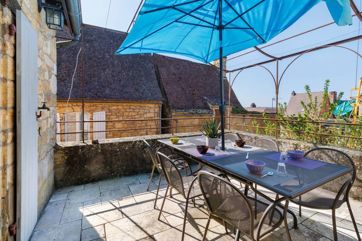 100 M² Huis ∙ 3 Slaapkamers ∙ 6 Gasten - Domme