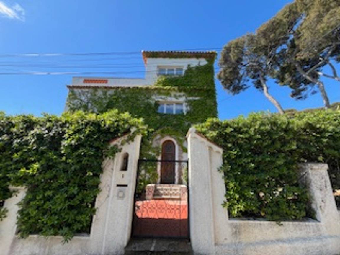 195 M² Villa ∙ 4 Schlafzimmer ∙ 8 Gäste - Antibes