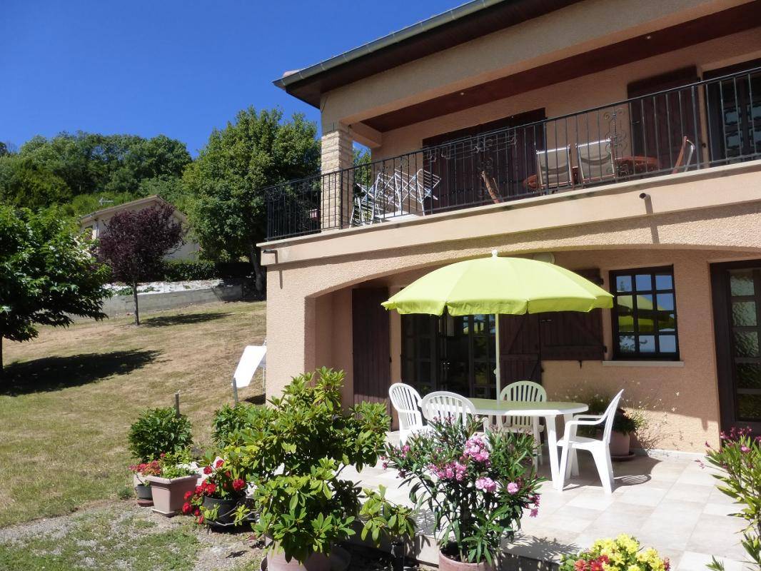 63 M² Gîte ∙ 2 Chambres ∙ 4 Personnes - Mâcon
