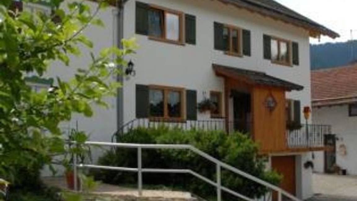 75 M² Ferienwohnung ∙ 2 Schlafzimmer ∙ 4 Gäste - Saulgrub