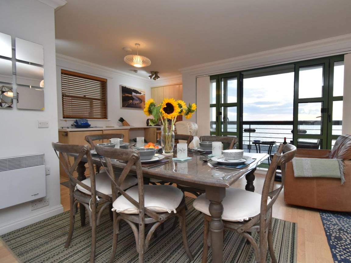 Apartamento ∙ 3 Habitaciones ∙ 6 Huéspedes - Haverfordwest