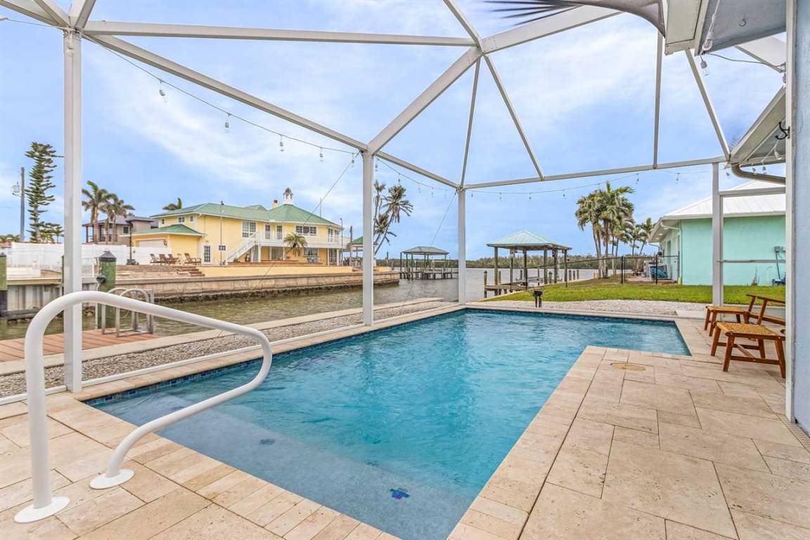 126 M² House ∙ 3 Bedrooms ∙ 12 Guests - Fort Myers Beach, FL
