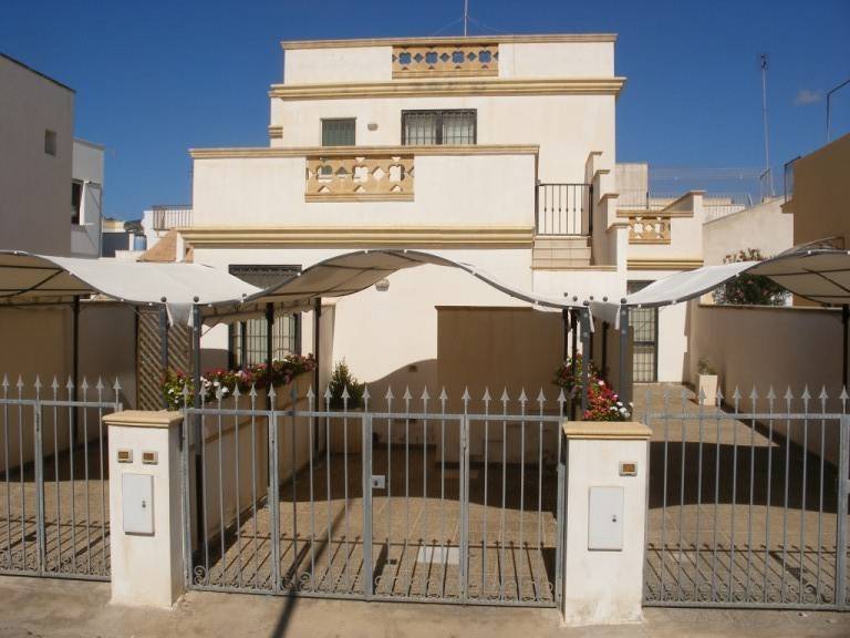 50 M² Apartment ∙ 2 Bedrooms ∙ 4 Guests - Torre San Giovanni