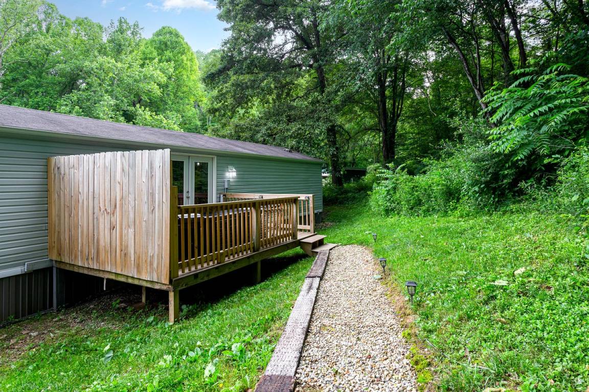 House ∙ 1 Bedroom ∙ 2 Guests - Logan, OH