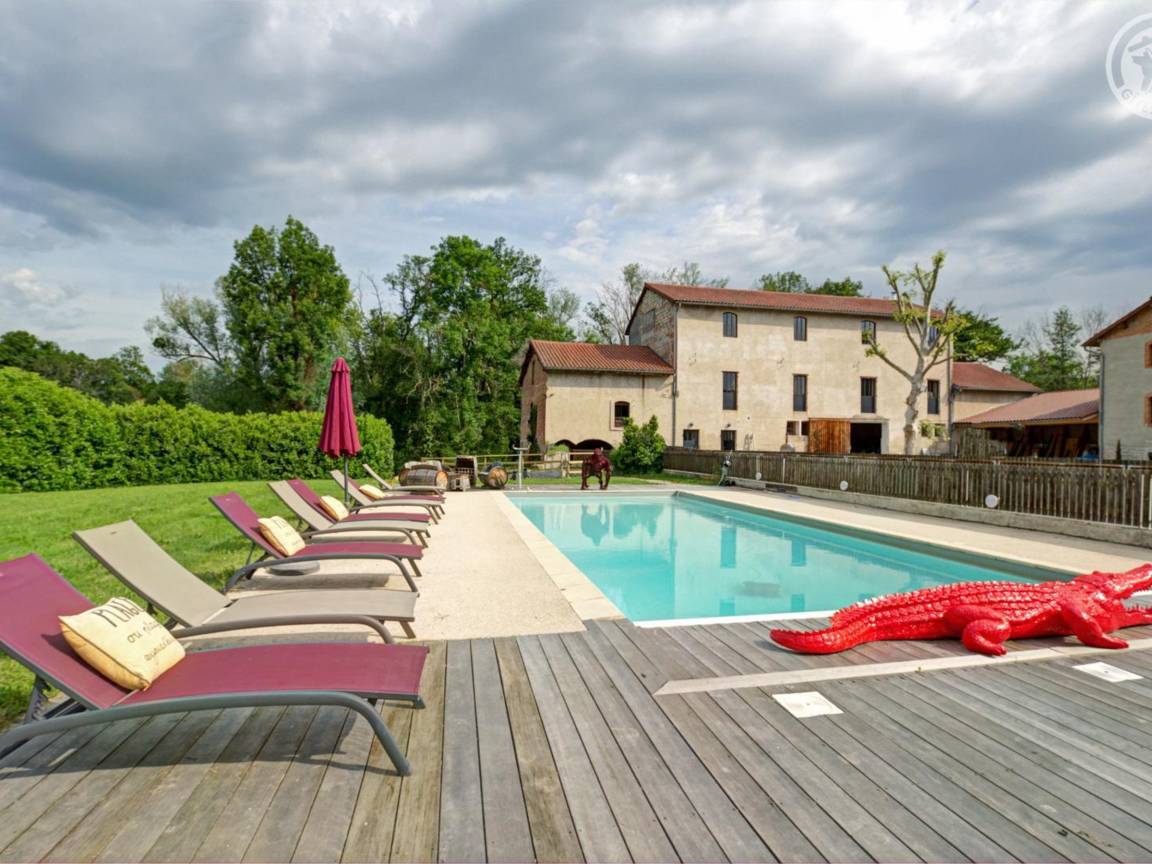 260 M² Cottage ∙ 5 Chambres ∙ 15 Personnes - Montrond-les-Bains