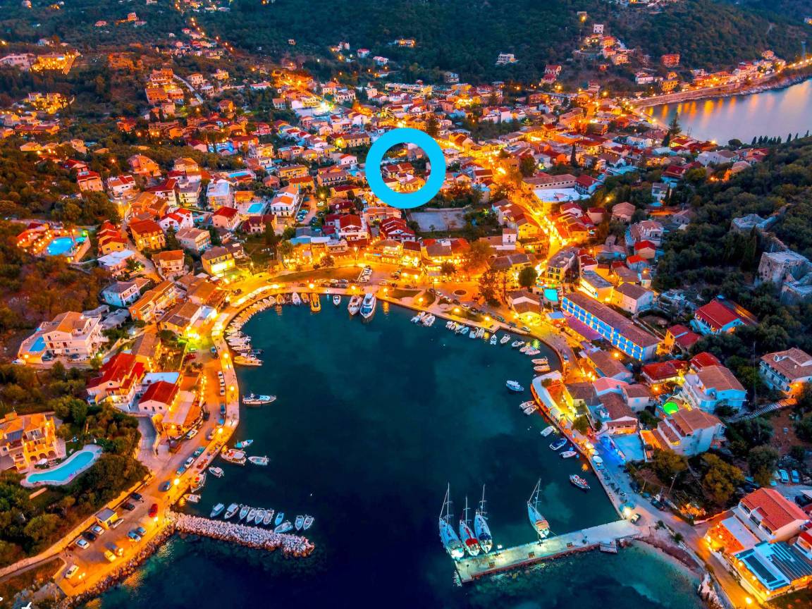 300 M² Villa ∙ 9 Bedrooms ∙ 18 Guests - Kassiopi