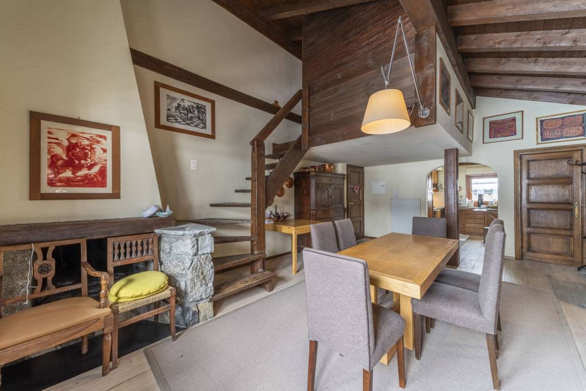 80 M² Ferienwohnung ∙ 2 Schlafzimmer ∙ 4 Gäste - Samaden