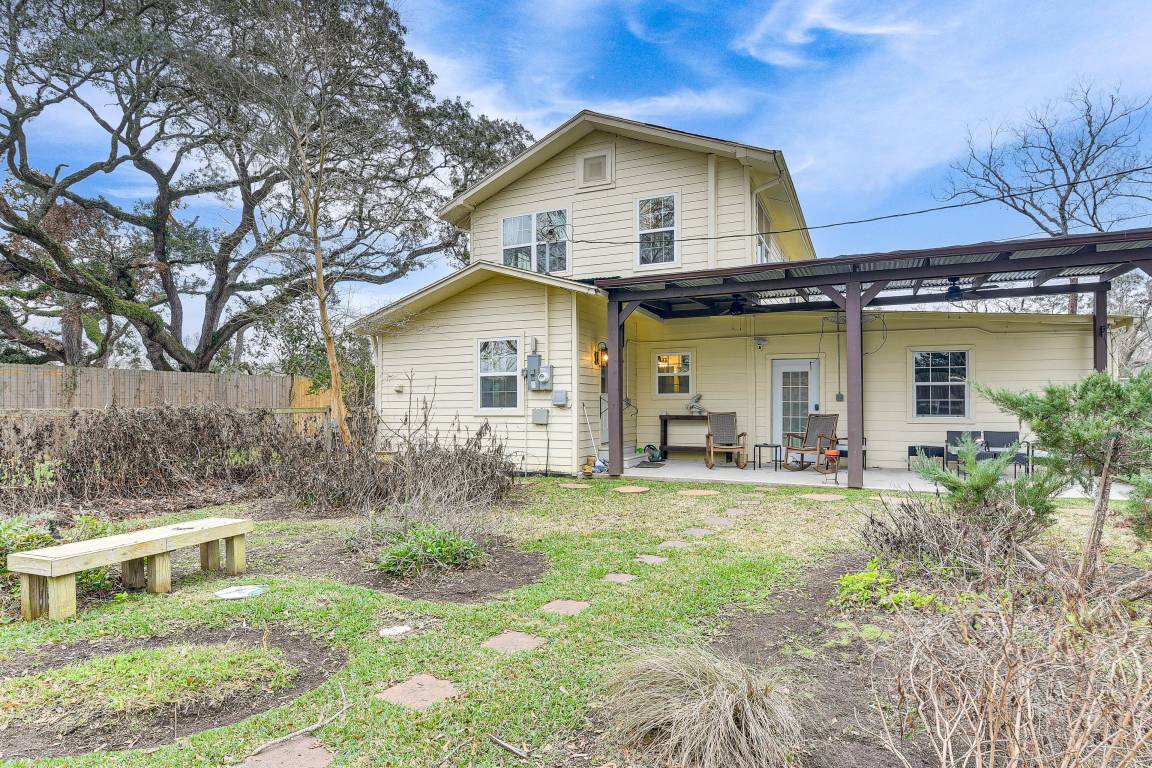 152 M² House ∙ 3 Bedrooms ∙ 7 Guests - League City, TX