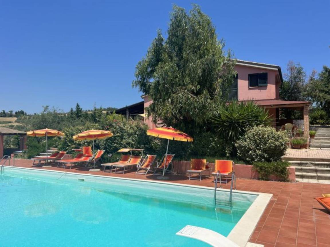 120 M² Appartement ∙ 4 Chambres ∙ 8 Personnes - Silvi
