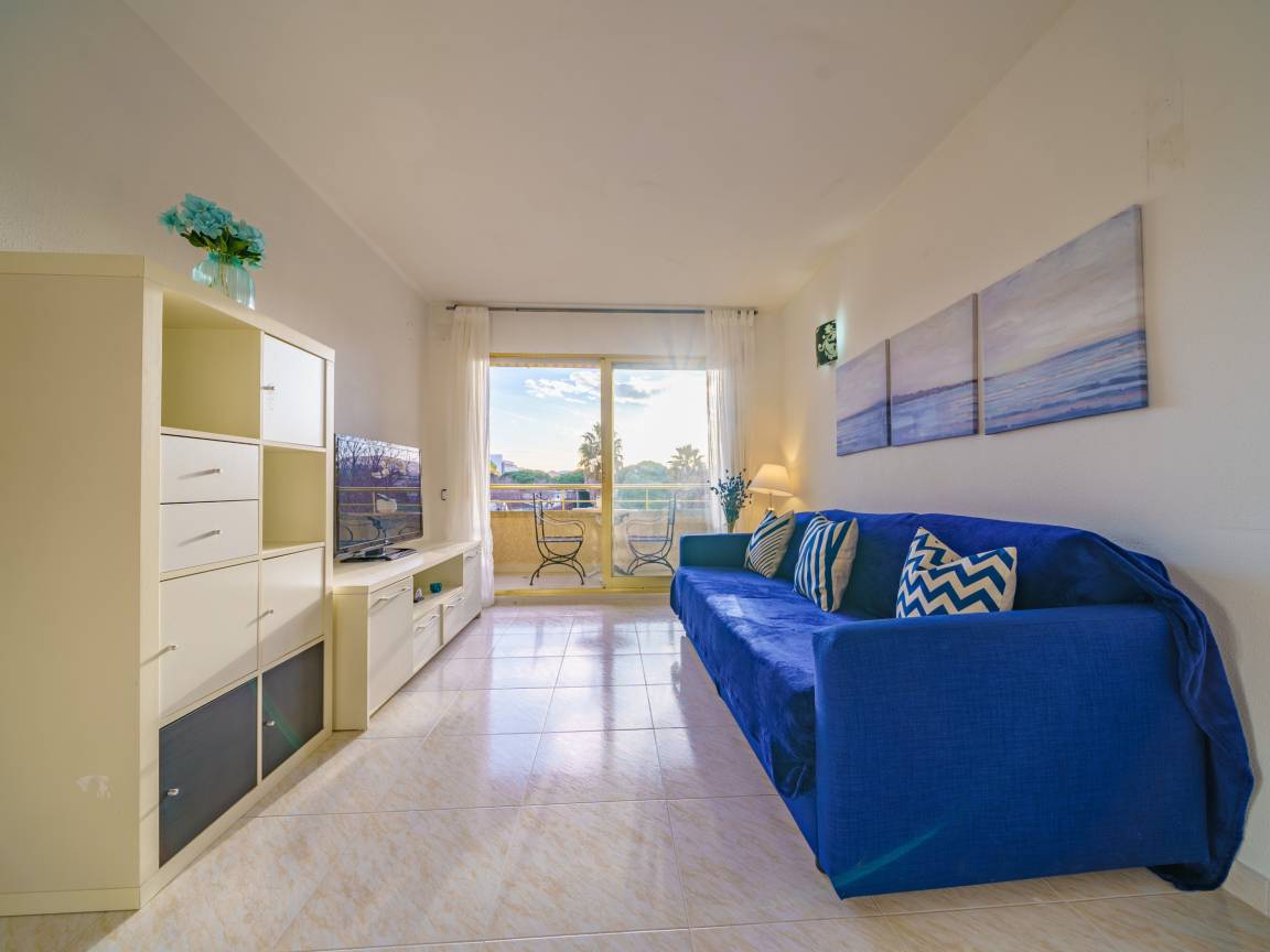 47 M² Apartment ∙ 3 Bedrooms ∙ 4 Guests - Calella