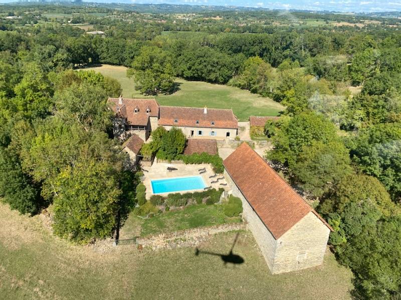 380 M² Gîte ∙ 10 Chambres ∙ 24 Personnes - Occitanie