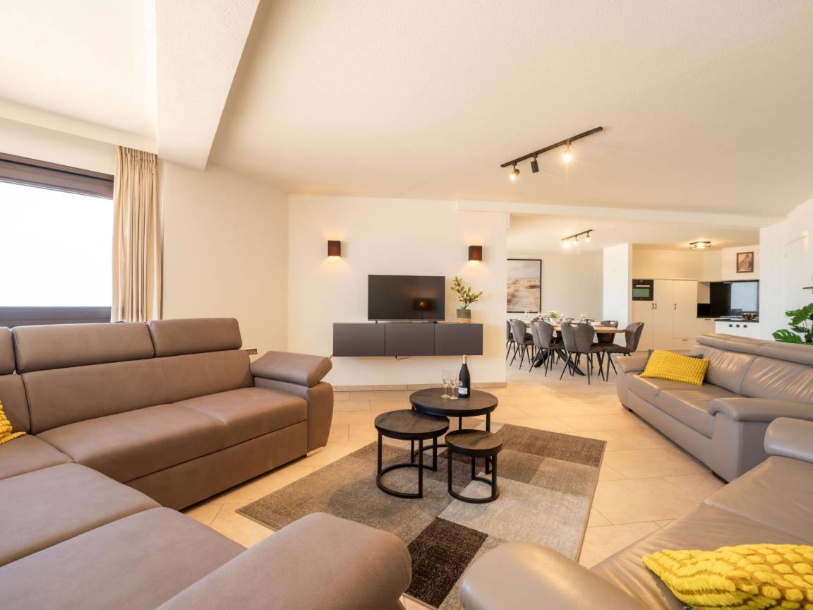 168 M² Ferienhaus ∙ 1 Schlafzimmer ∙ 6 Gäste - Blankenberge