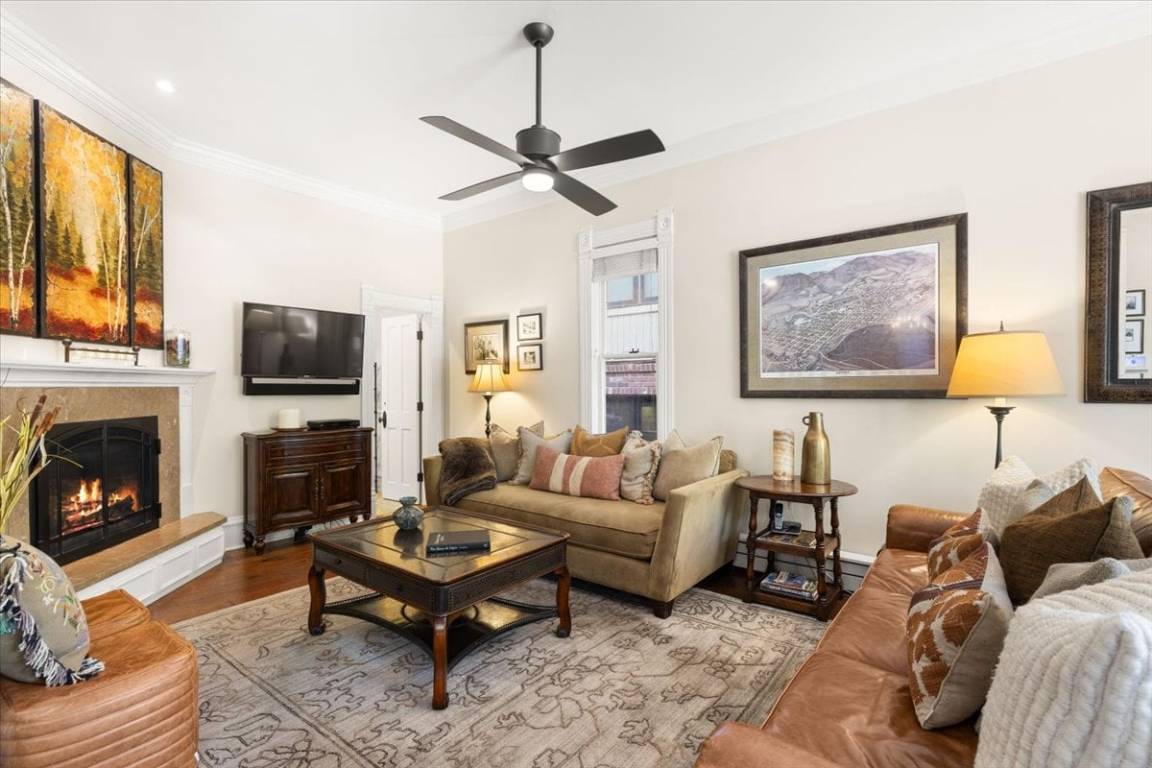 121 M² House ∙ 2 Bedrooms ∙ 6 Guests - Aspen, CO