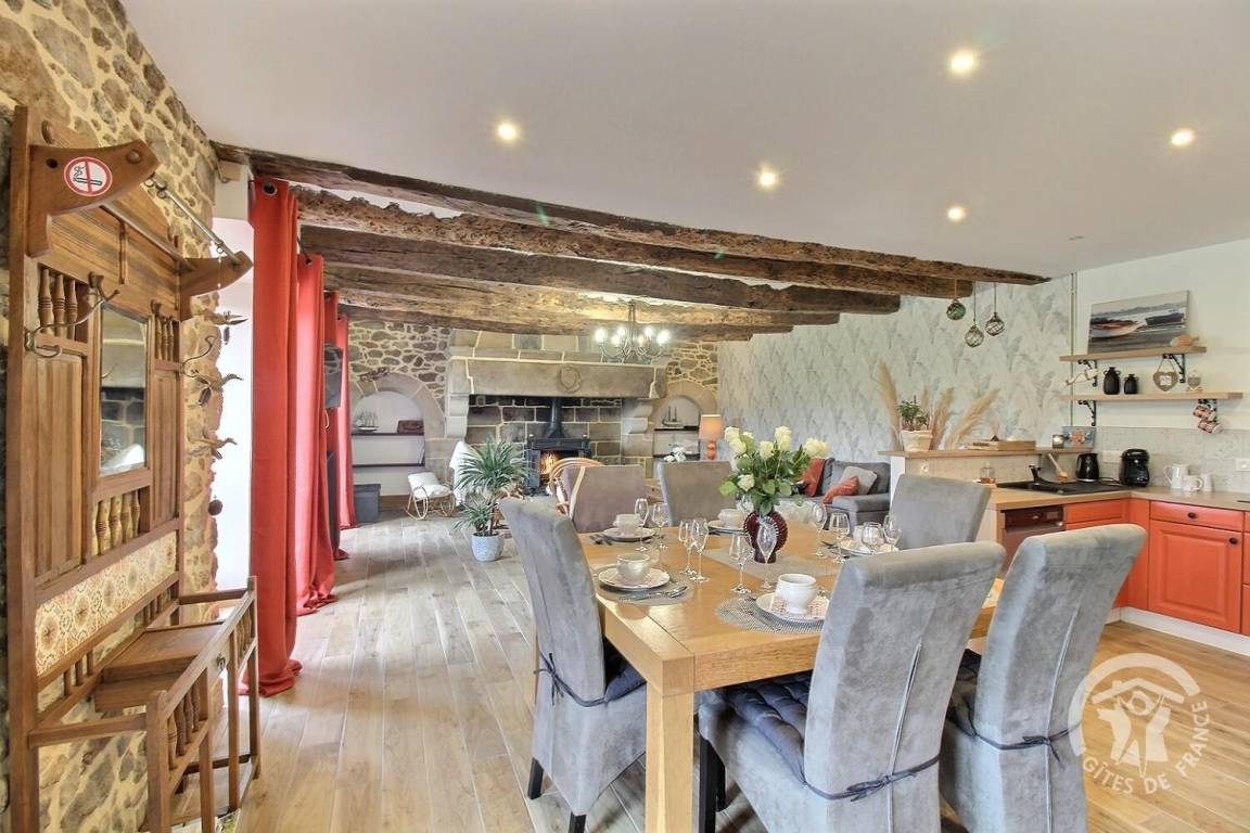 81 M² Gîte ∙ 2 Chambres ∙ 4 Personnes - Ploubalay