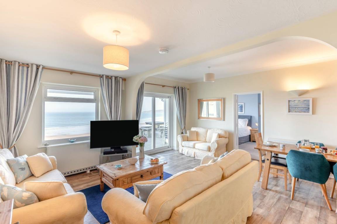 Apartment ∙ 3 Bedrooms ∙ 5 Guests - Appledore