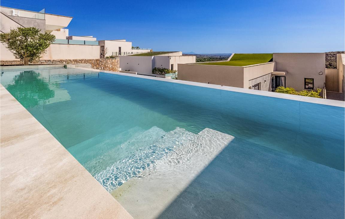 230 M² House ∙ 4 Bedrooms ∙ 8 Guests - La Marina