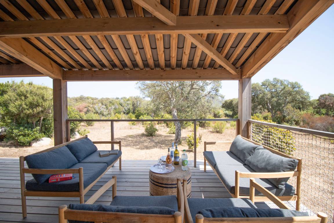 110 M² Villa ∙ 4 Bedrooms ∙ 10 Guests - Figari