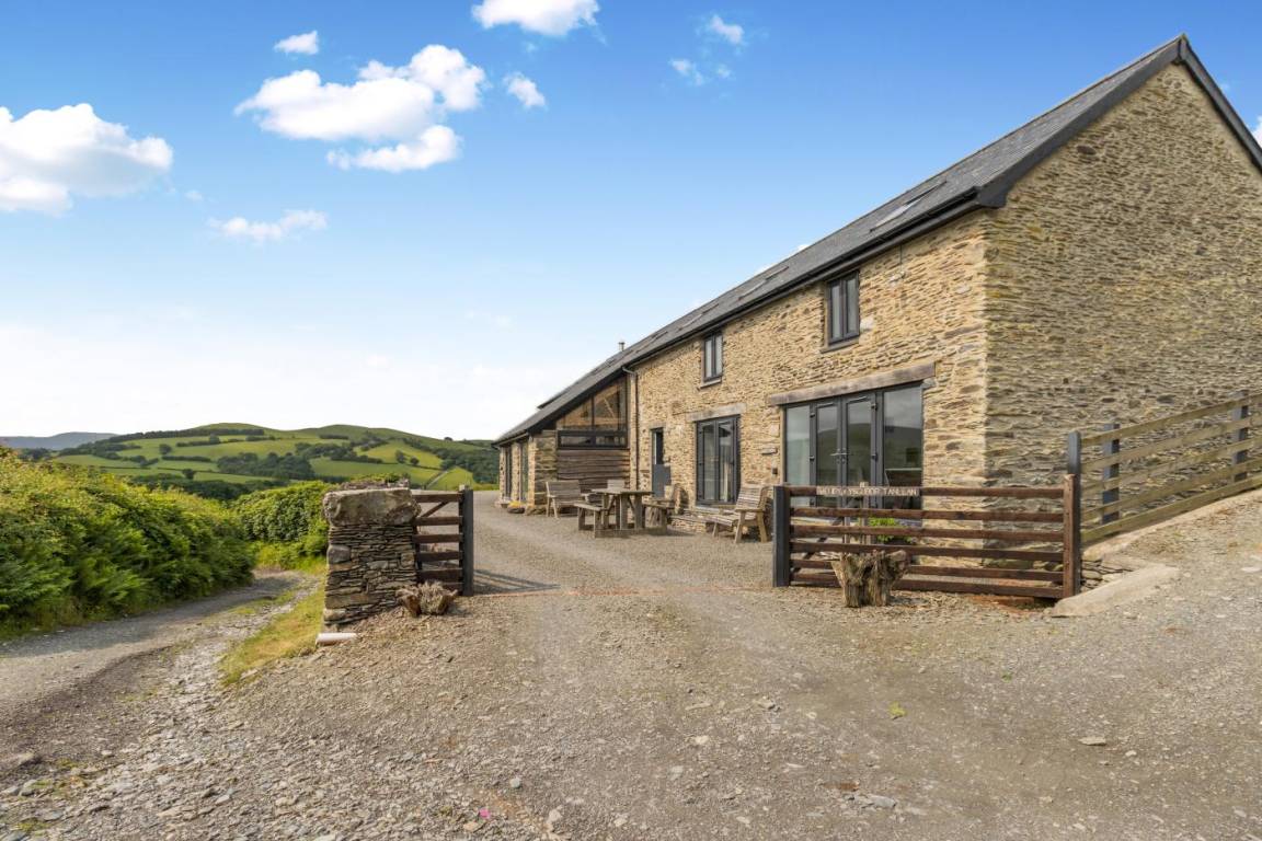 Cottage ∙ 3 Bedrooms ∙ 6 Guests - Machynlleth