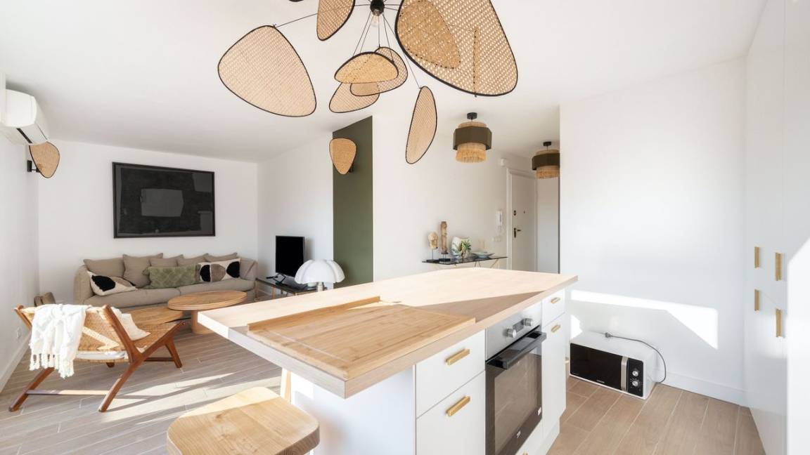 65 평방 미터 아파트  ∙ 침실 2개 ∙ 게스트 6명 - 칸