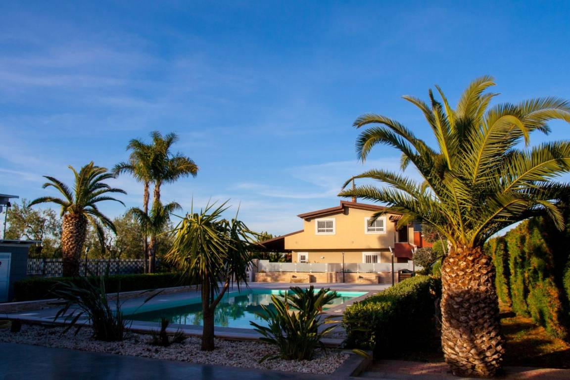 100 M² Appartement ∙ 1 Chambre ∙ 5 Personnes - Trani