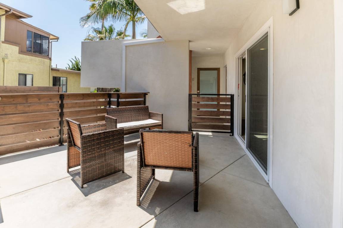 84 M² Apartment ∙ 2 Bedrooms ∙ 4 Guests - Torrance