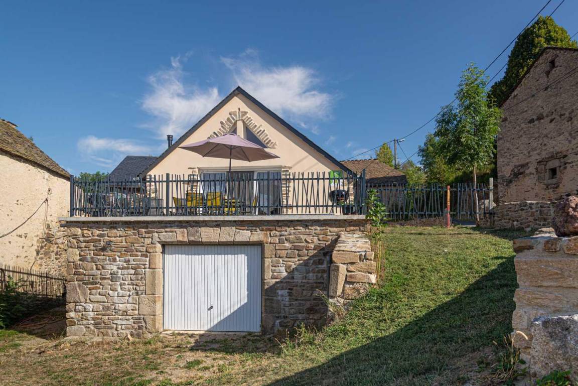 101 M² Gîte ∙ 3 Chambres ∙ 6 Personnes - Lozère