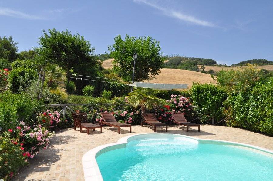 60 M² Farmhouse ∙ 2 Bedrooms ∙ 4 Guests - Urbino