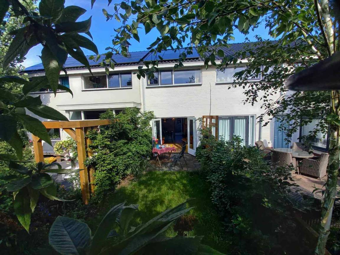 64 M² Huis ∙ 2 Slaapkamers ∙ 4 Gasten - Zeist