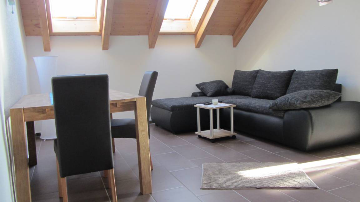 45 M² Ferienwohnung ∙ 1 Schlafzimmer ∙ 2 Gäste - Lauscha