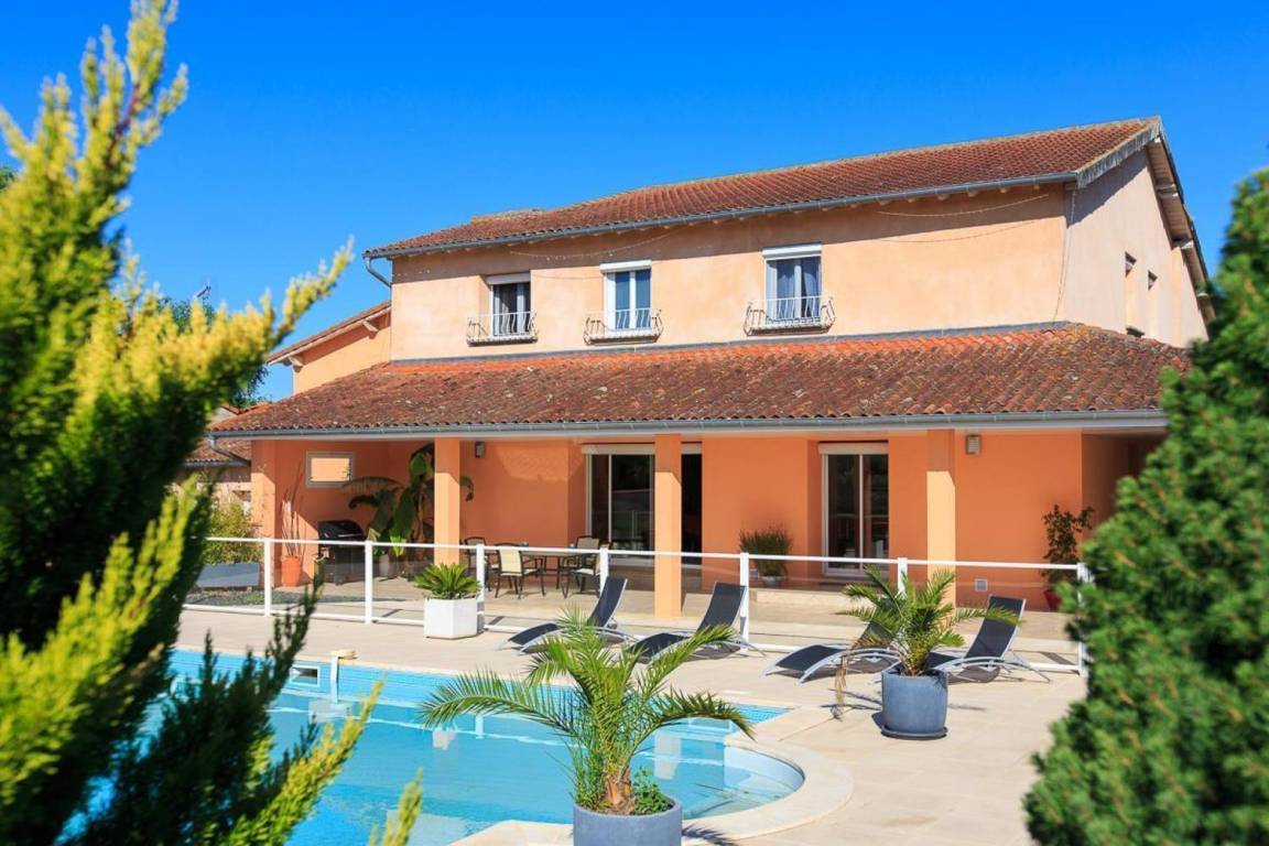 190 M² Gîte ∙ 6 Chambres ∙ 14 Personnes - Tarn