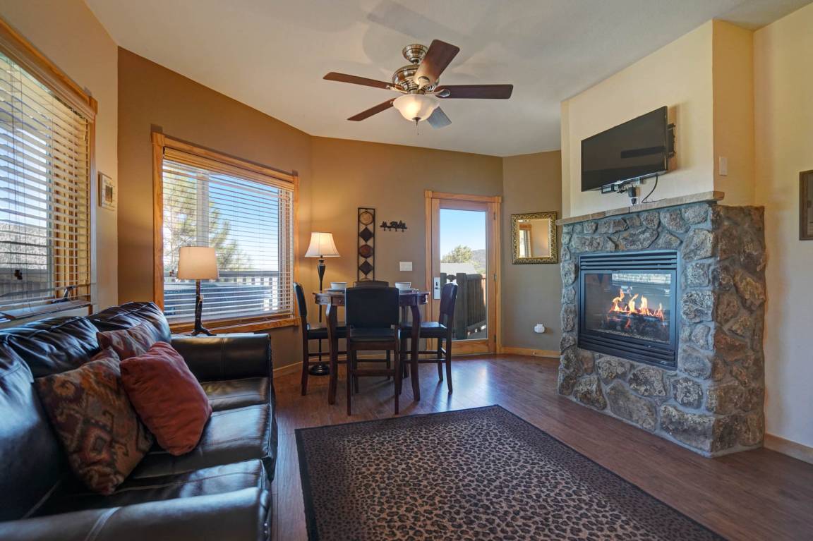 51 M² Condo ∙ 1 Bedroom ∙ 4 Guests - Estes Park, CO