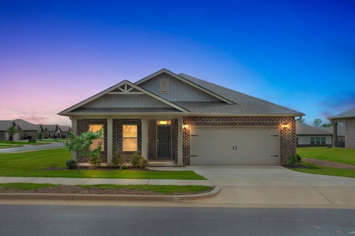 196 M² House ∙ 4 Bedrooms ∙ 8 Guests - Huntsville, AL