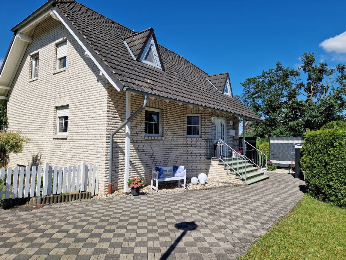 64 M² Ferienwohnung ∙ 1 Schlafzimmer ∙ 2 Gäste - Warstein